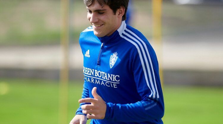Iván Azón renueva con el Real Zaragoza hasta 2025 – Grada3.COM
